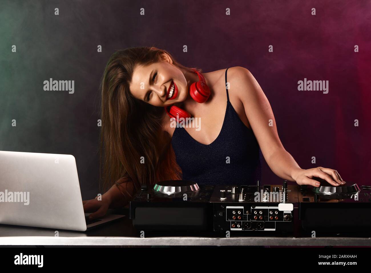 Music laptop woman dance hi-res stock photography and images - Alamy