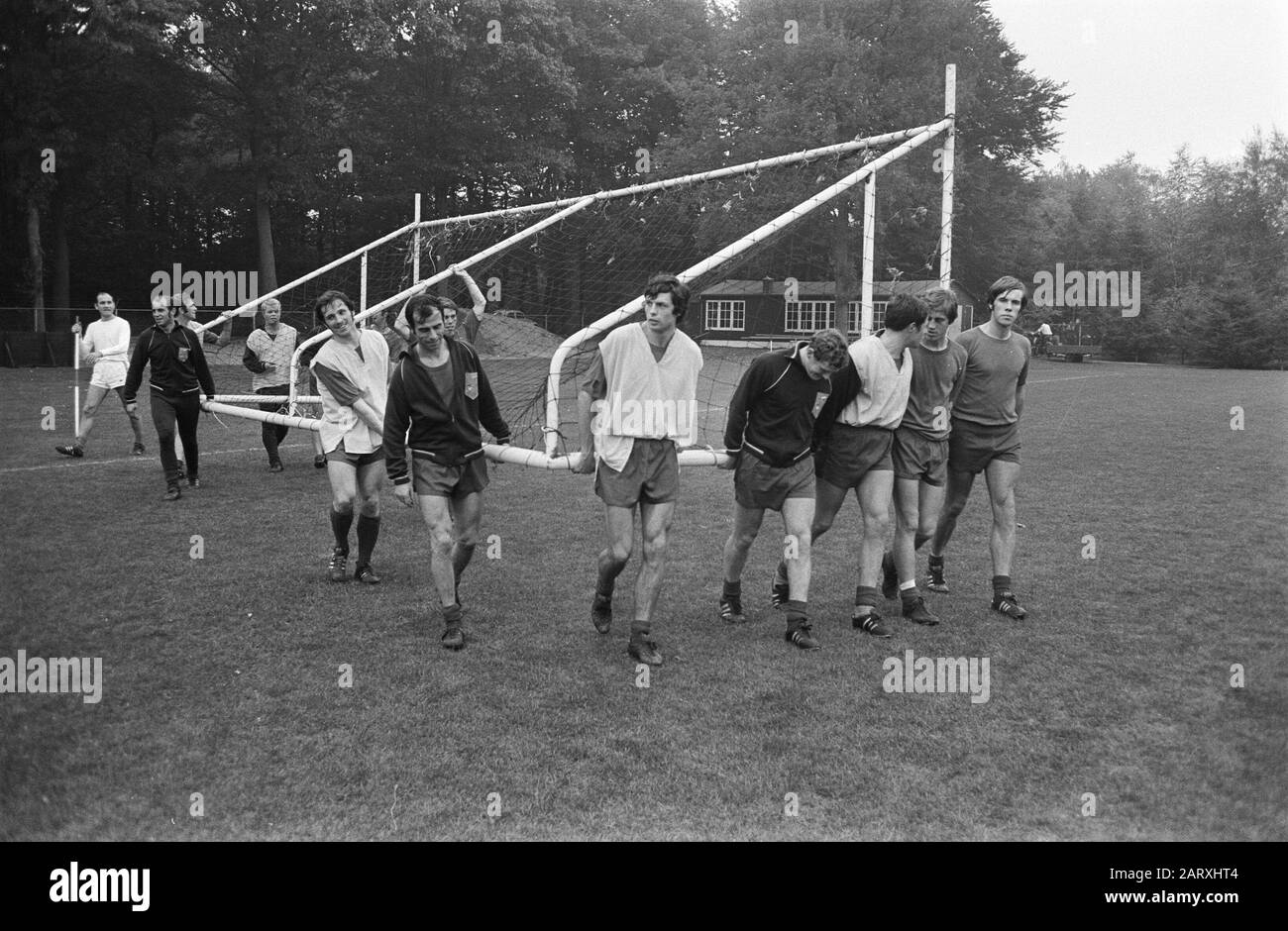 Training Dutch team in Zeist. Training Date: October 20, 1969 Location ...