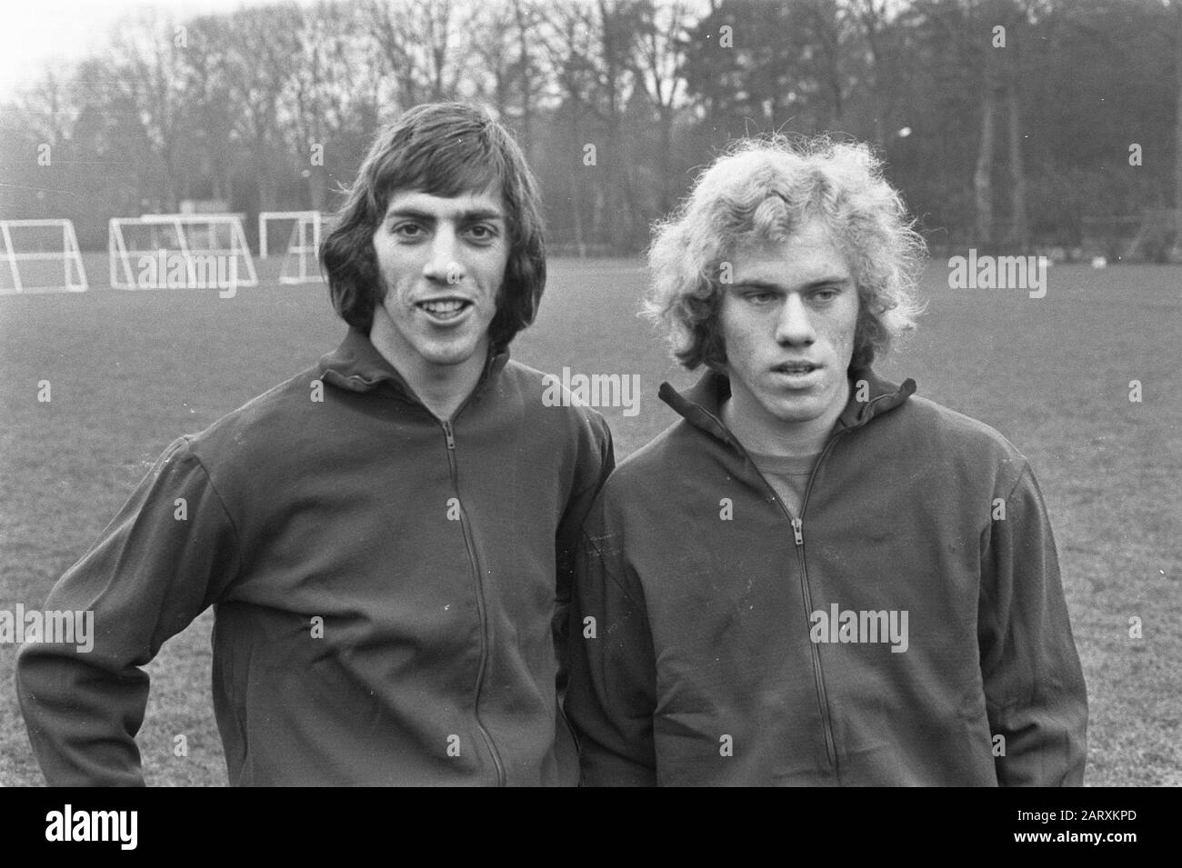 Training selection Young Orange, Zeist, two debutants (Leen Barth en (r ...