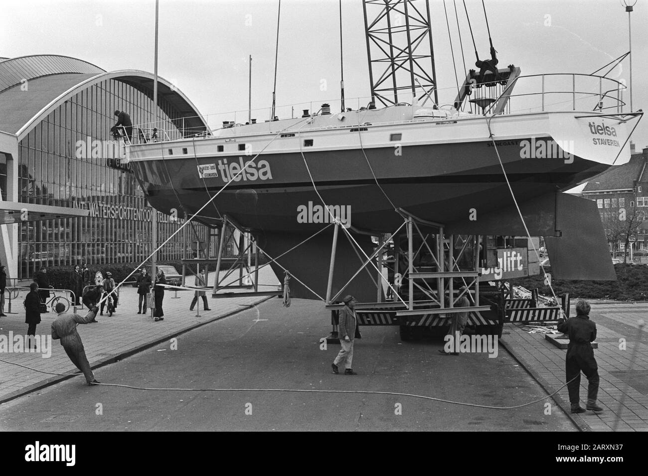 Yachts etc hi-res stock photography and images - Alamy