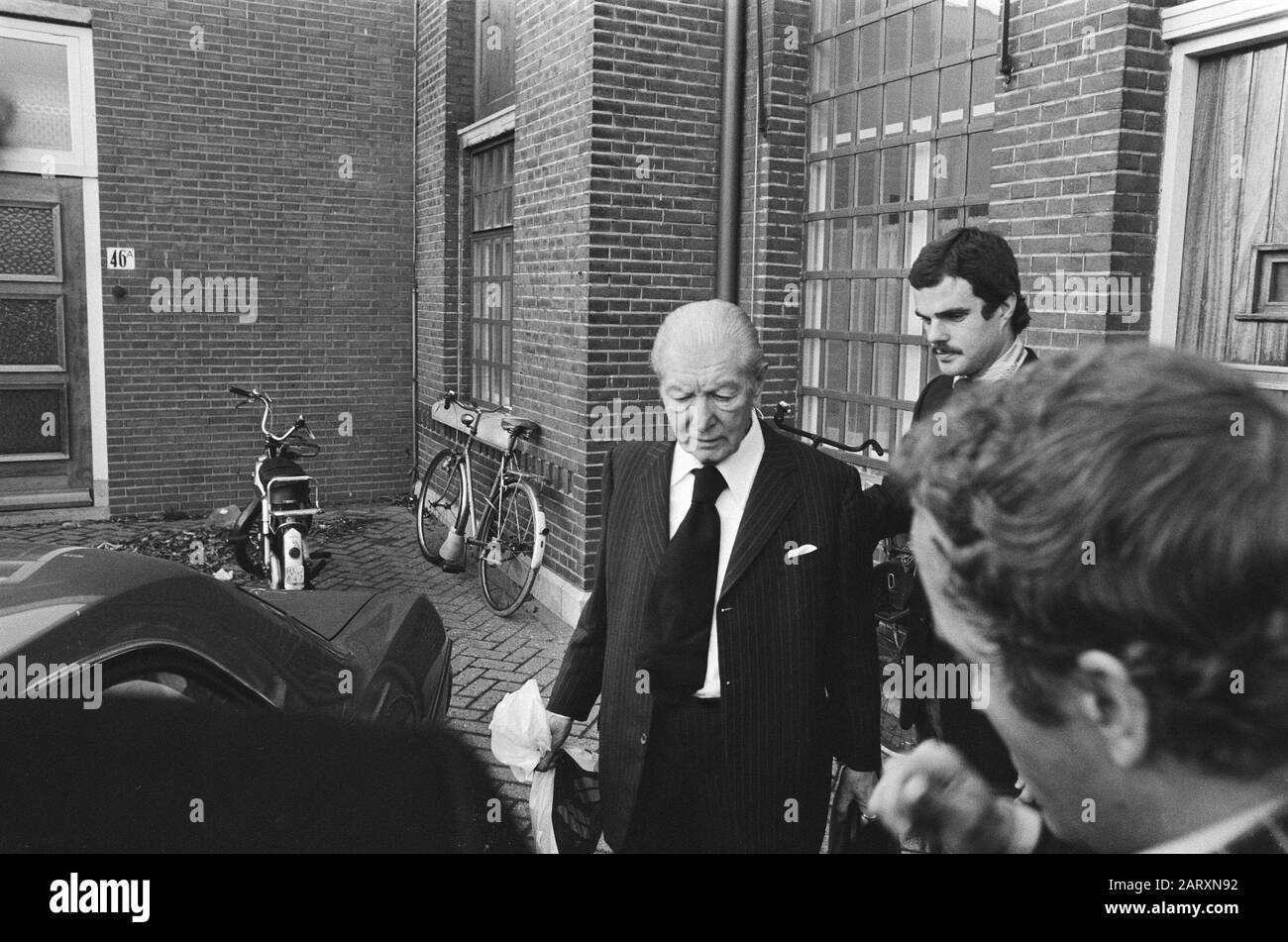 Menten leaves prison scheveningen hi-res stock photography and images ...