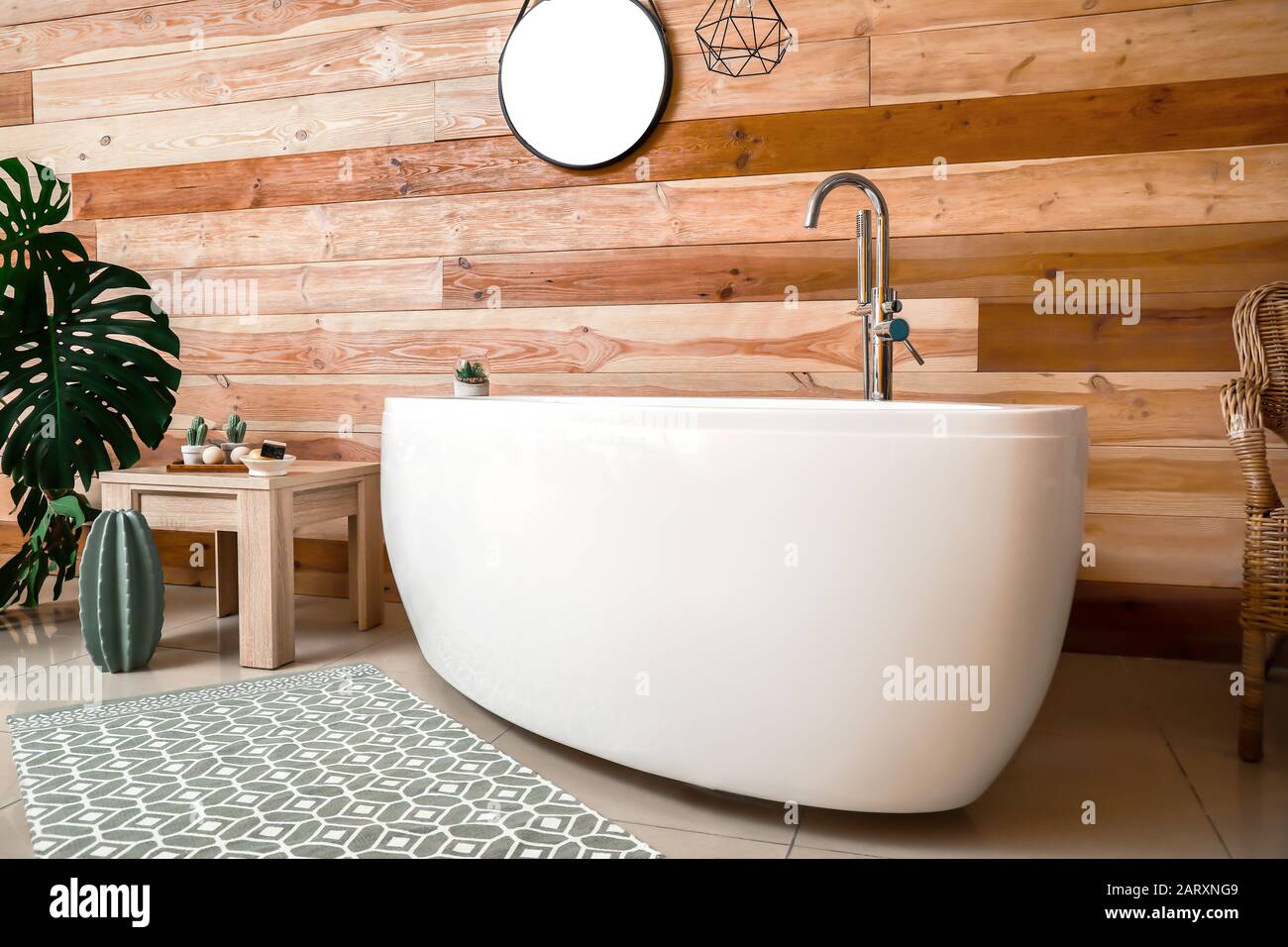Interior of modern comfortable bathroom Stock Photo - Alamy
