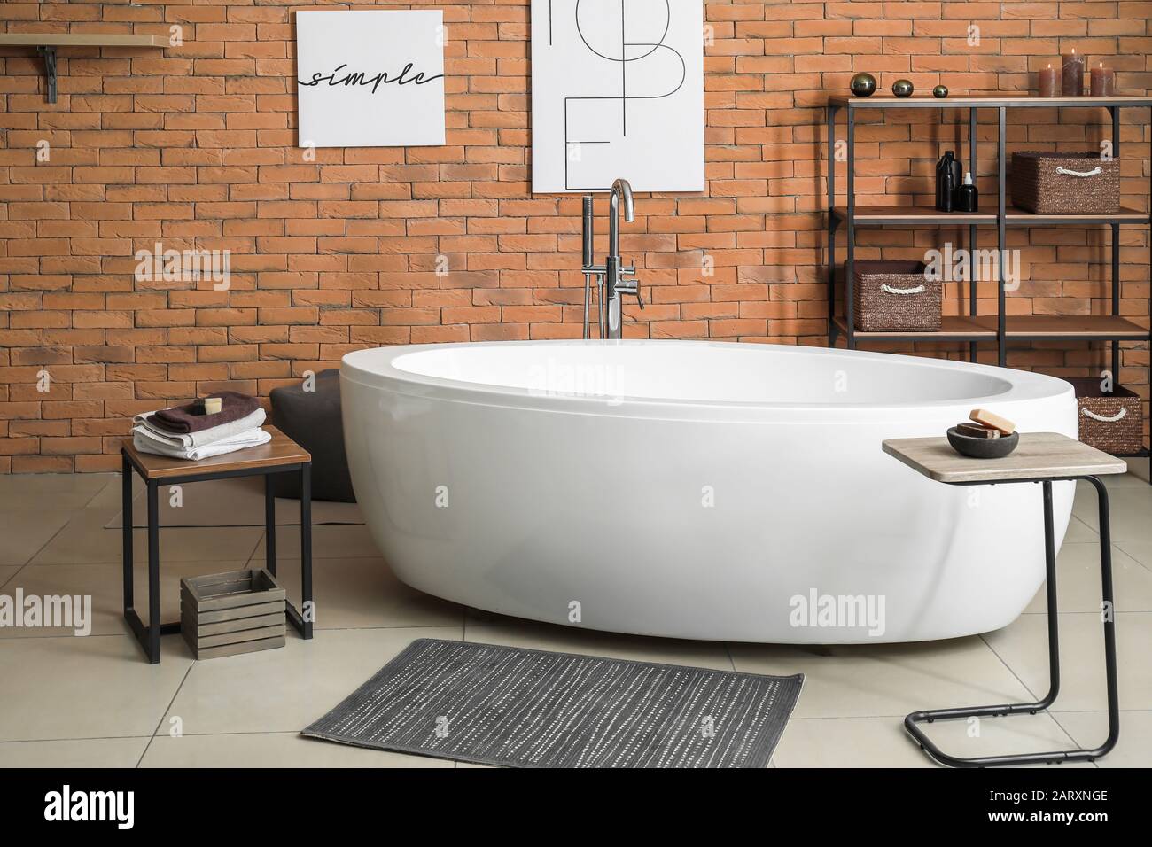 Interior of modern comfortable bathroom Stock Photo - Alamy