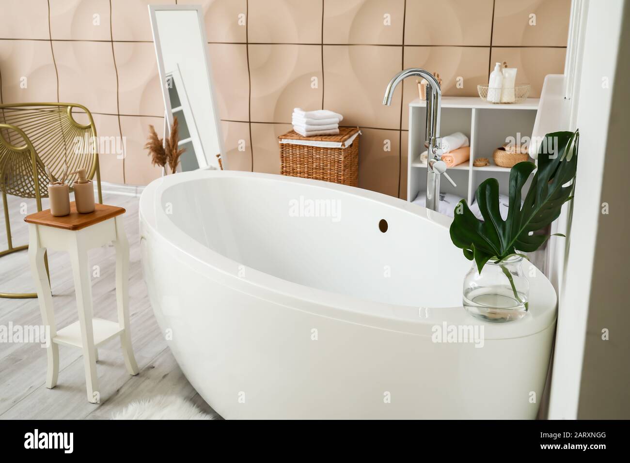 Interior of modern comfortable bathroom Stock Photo - Alamy