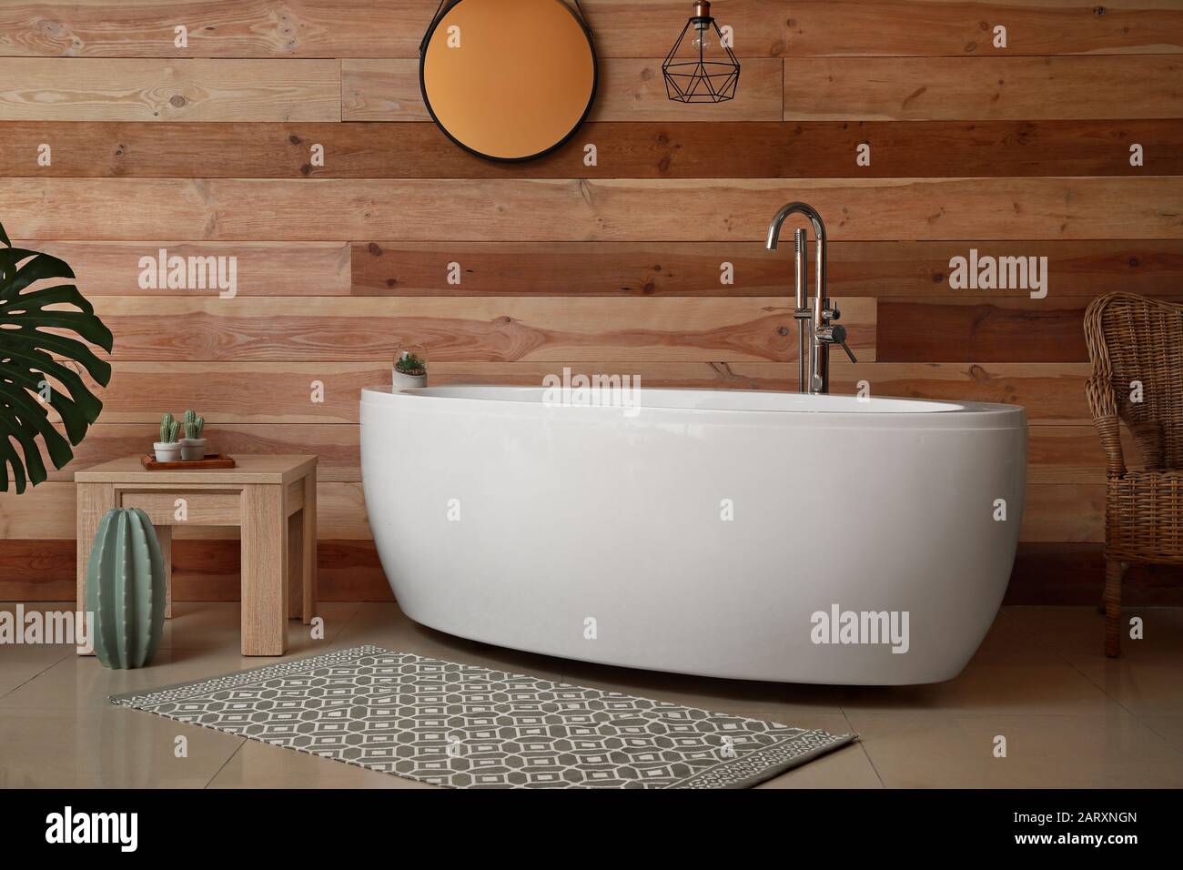 Interior of modern comfortable bathroom Stock Photo - Alamy