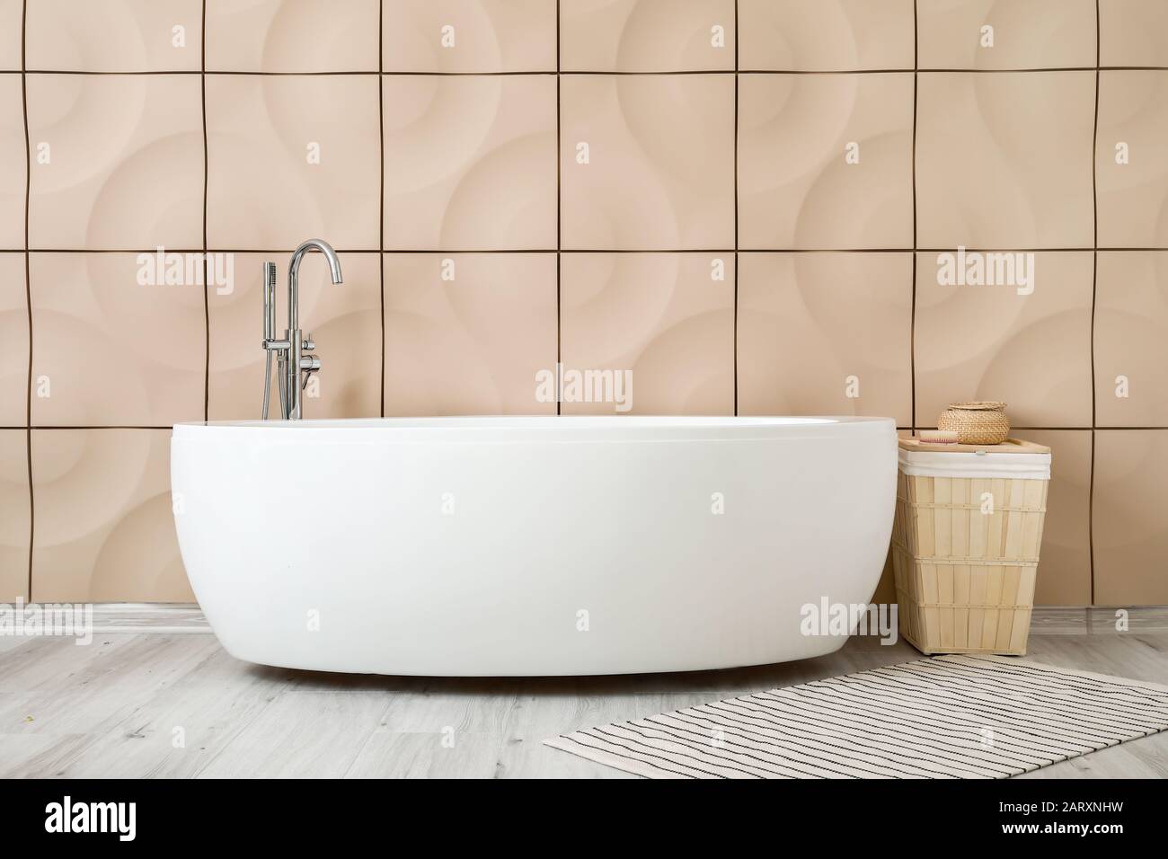 Interior of modern comfortable bathroom Stock Photo - Alamy
