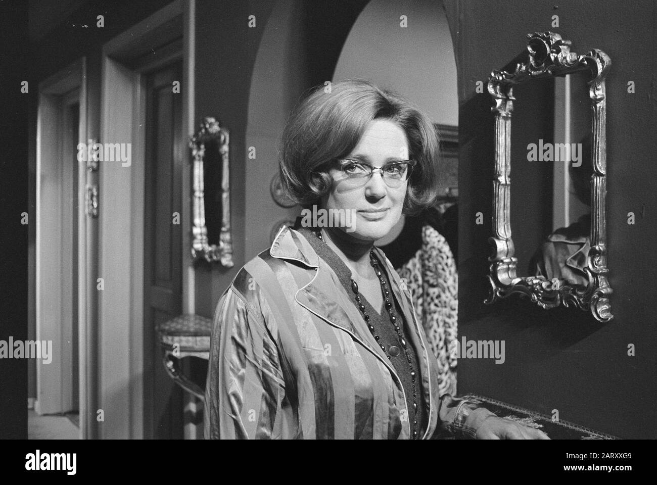 TV: nr. 8 Cor van Rijn, nr. 9, 10, 11 Henny Alma Date: 14 July 1971 ...