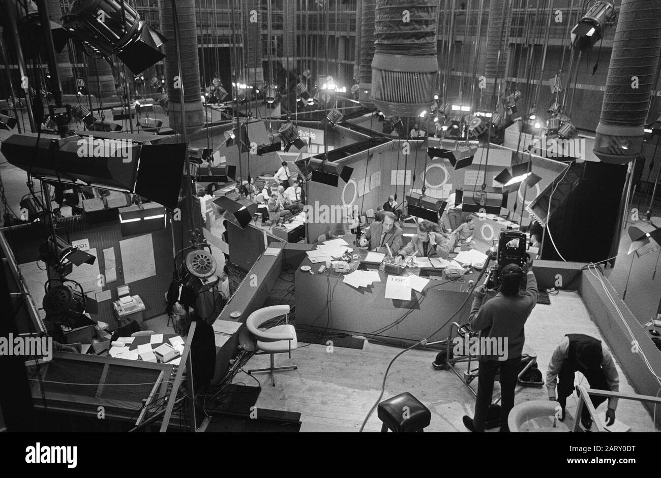 Overview studio 1 Black and White Stock Photos & Images - Alamy