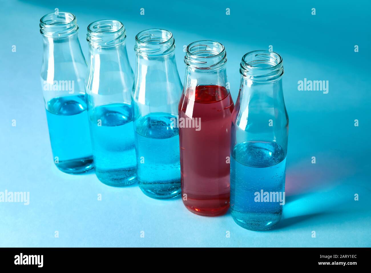 Chemical reagent bottles hi-res stock photography and images - Alamy