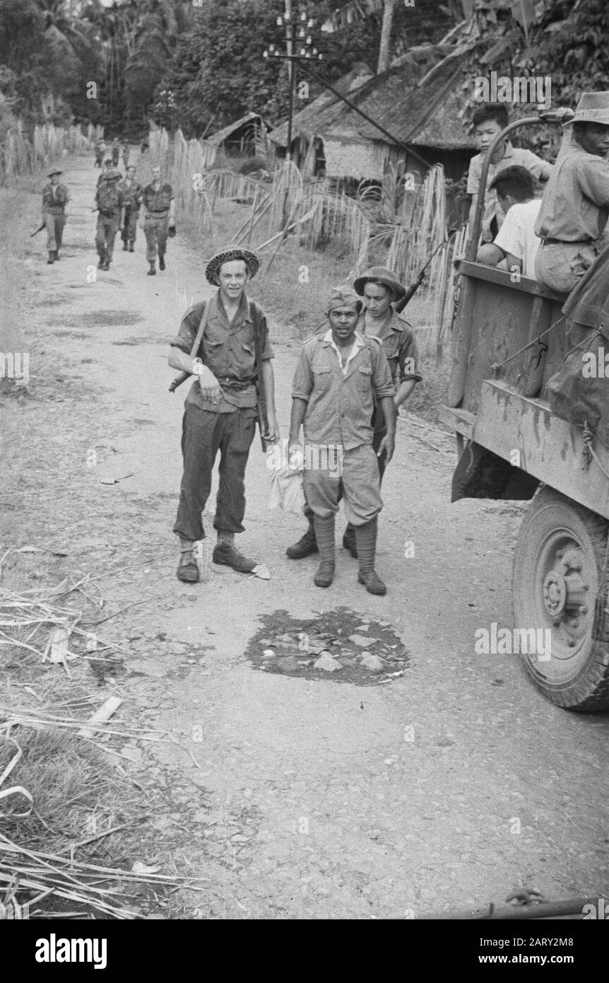 Japanese soldiers stand hi-res stock photography and images - Alamy