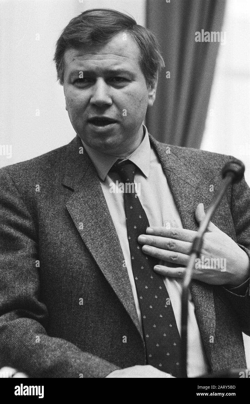 Second Chamber. Minister Van Dam to the word Date: February 18, 1982 ...