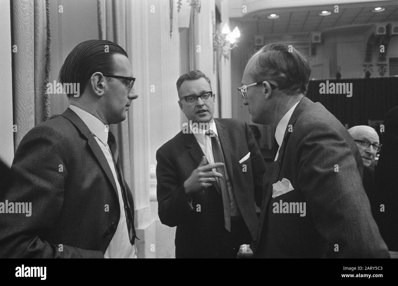 Second Chamber. Minister Witteveen briefed the Chamber on the progress ...