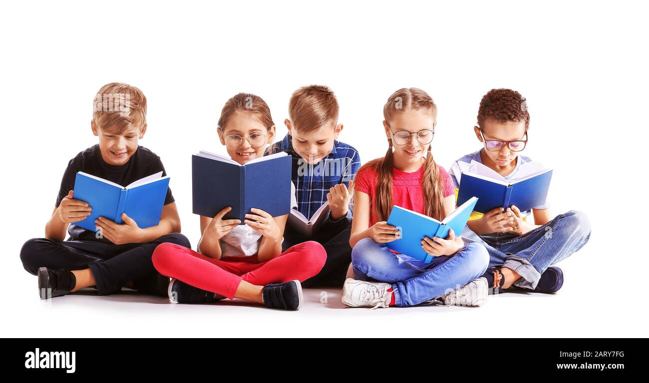 Kids Reading Books Wallpaper