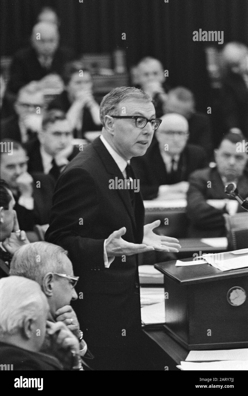 Second Chamber, tax proposals adopted, Date: December 15, 1966 ...