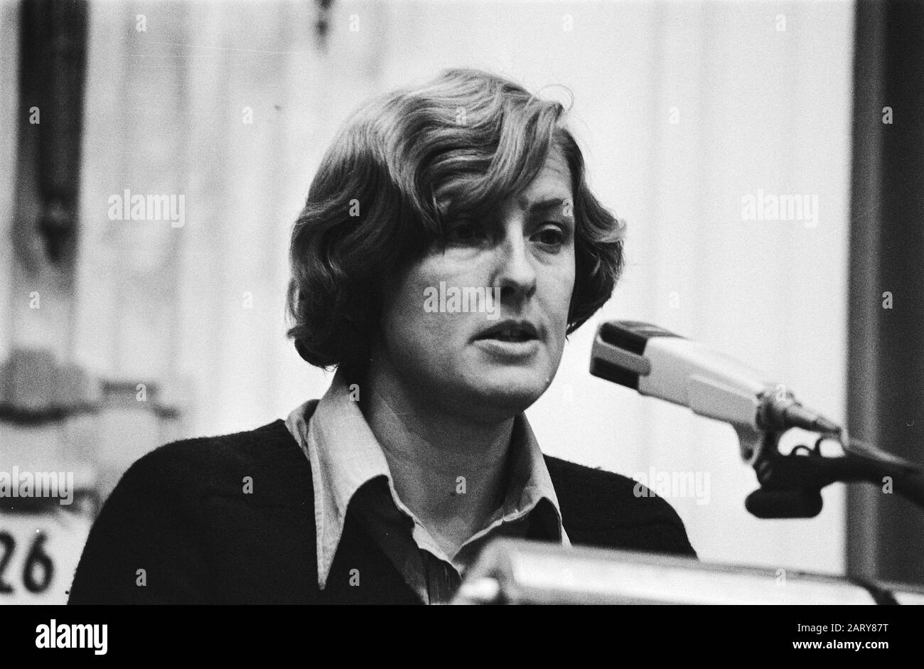 Second Chamber, debate on imports Algerian LNG gas; Ria Beckers (PPR ...