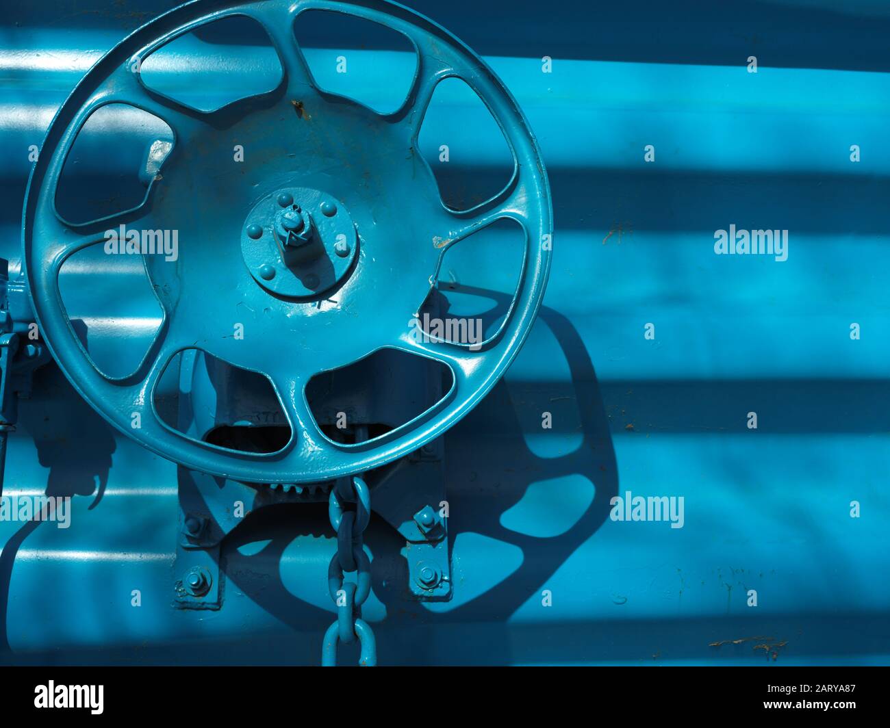 Blue train hi-res stock photography and images - Alamy