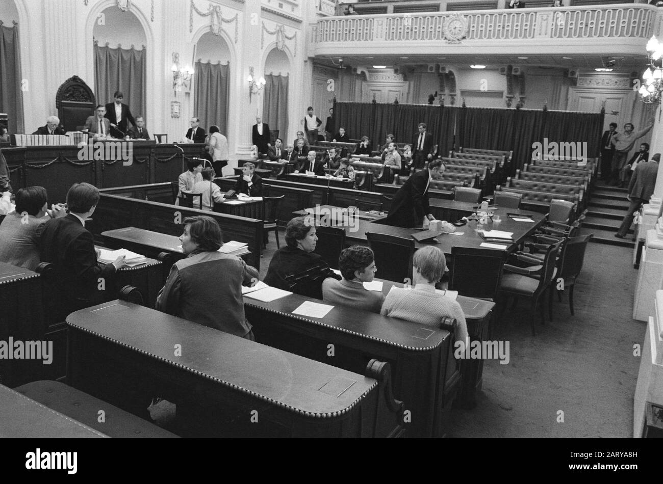 Second Chamber, empty Pvda-banks on Labour Day Date: May 1, 1985 ...