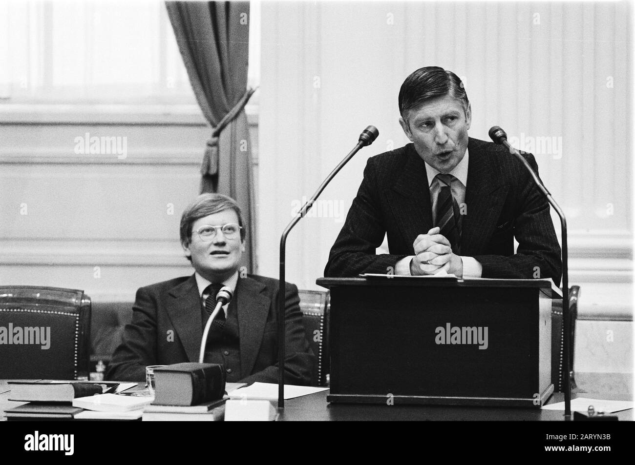 Van agt speaking hi-res stock photography and images - Alamy