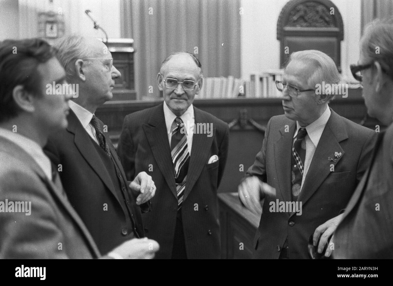 4 november 1976 hi-res stock photography and images - Alamy