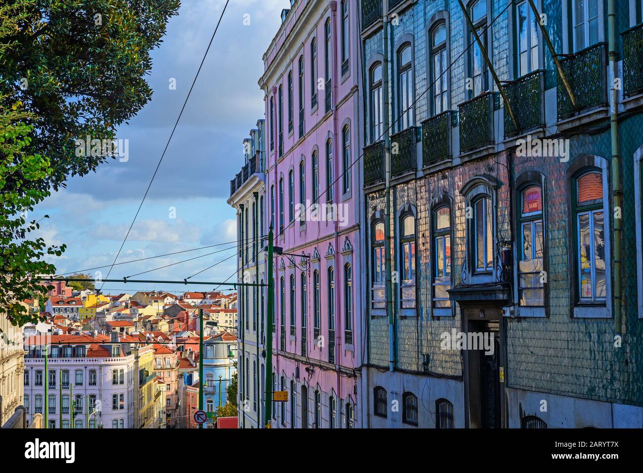 COLORFUL STREET SCENE, LISBON, PORTUGAL Stock Photo - Alamy