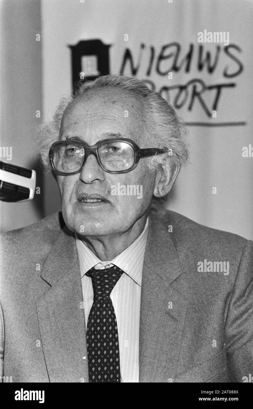 Coverage explanation hi-res stock photography and images - Alamy