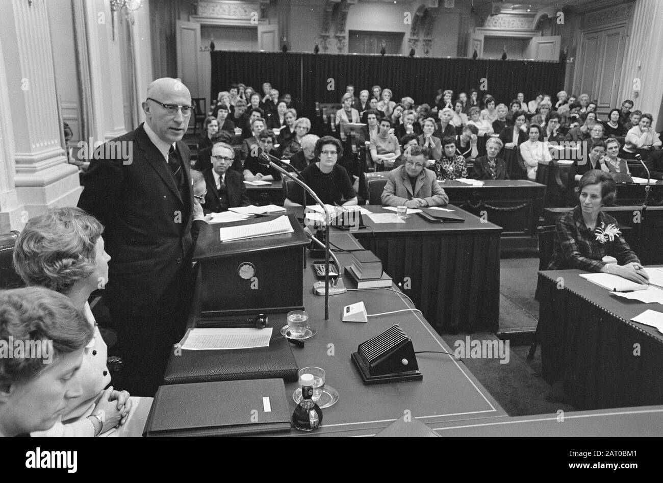 Womens rights movements 1960s hi-res stock photography and images - Alamy