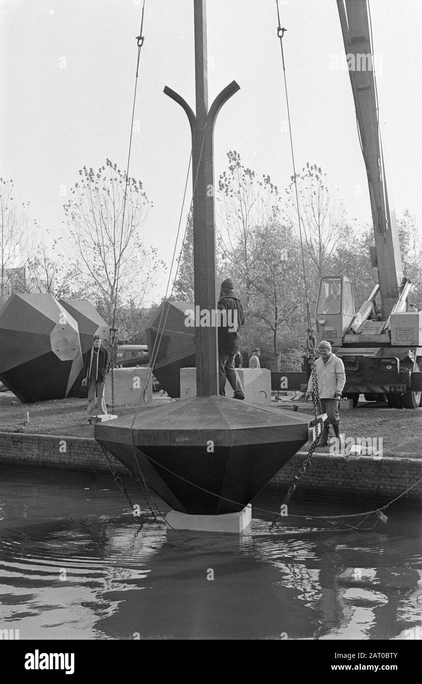 Floating plastic in Zuider-Amstelkanaal of Evert Strobos; the first ...