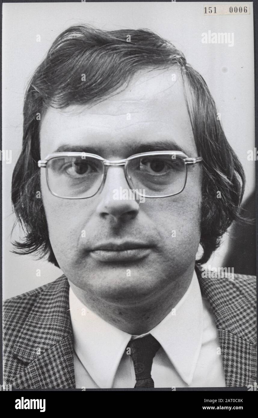 Management function Drs. J.P. Pronk Date: 25 May 1973 Keywords: board ...