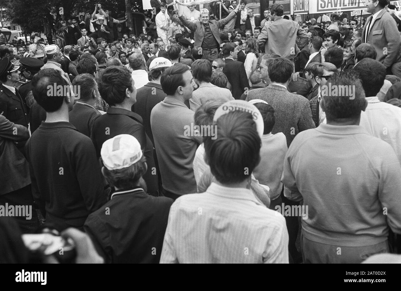 1969 cycling tour de france hi-res stock photography and images - Alamy