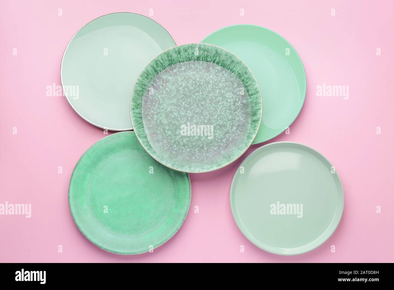 Turquoise plates hi-res stock photography and images - Alamy