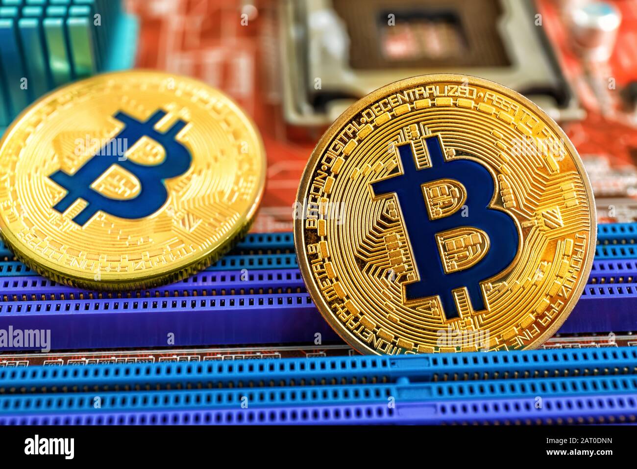Bitcoins and circuit board hi-res stock photography and images - Alamy
