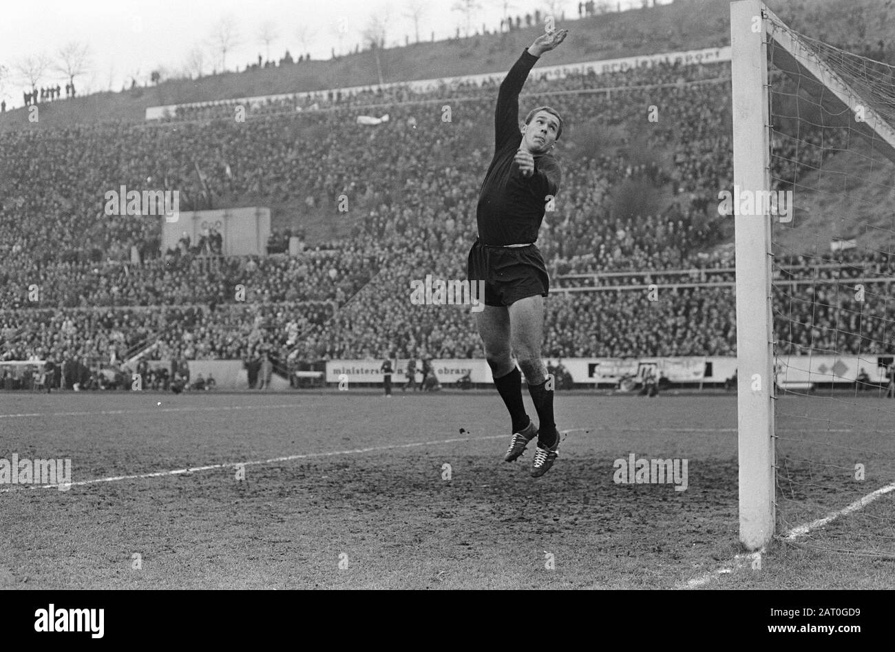 Goalkeeper ivo viktor hi-res stock photography and images - Alamy