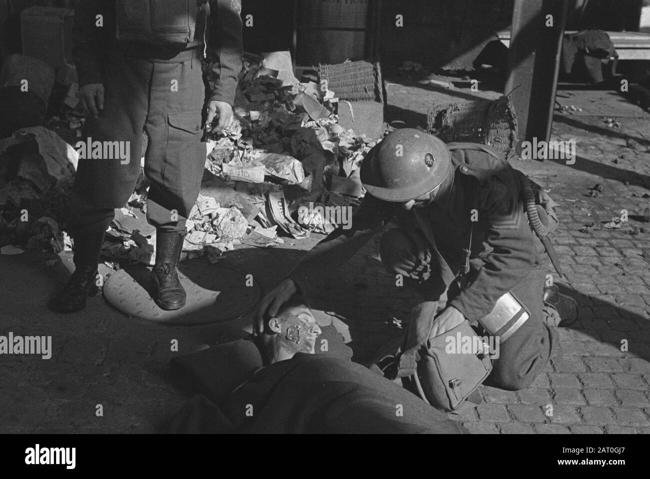 Civil defence world war ii Black and White Stock Photos & Images - Alamy