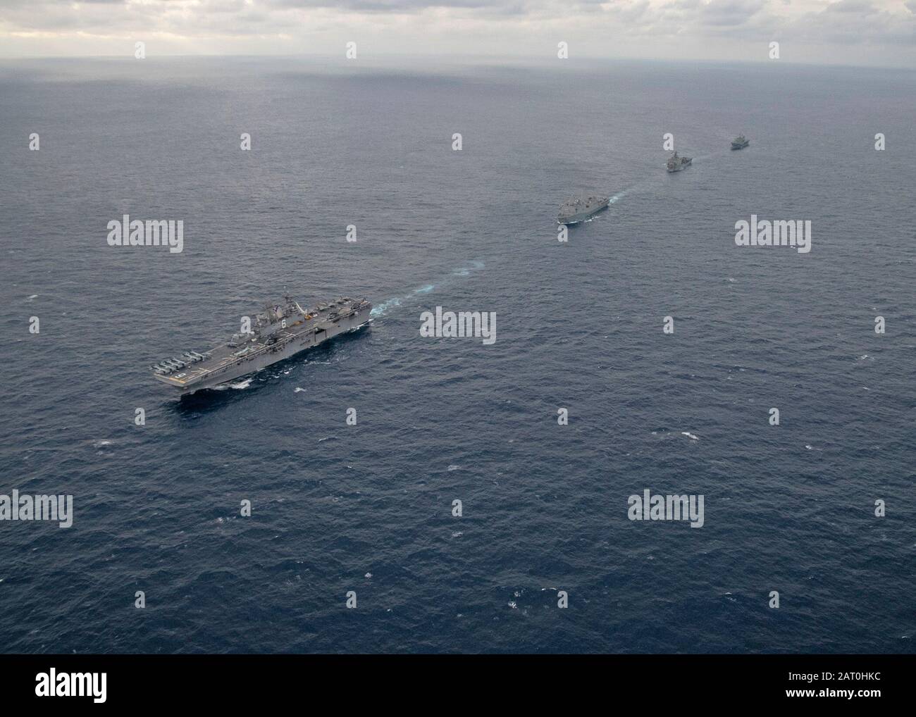 200129-N-YM543-659 PHILIPPINE SEA (Jan. 29, 2020) - Amphibious assault ...