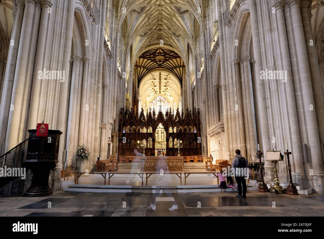 The interior of Winchester Cathedral Stock Photo - Alamy