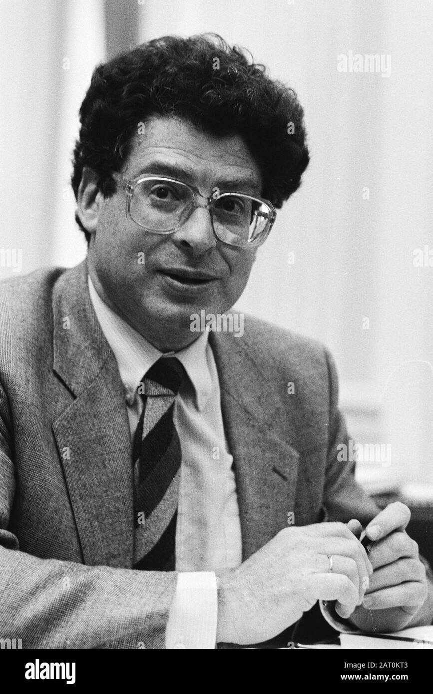 Parliamentarians van thijn hi-res stock photography and images - Alamy