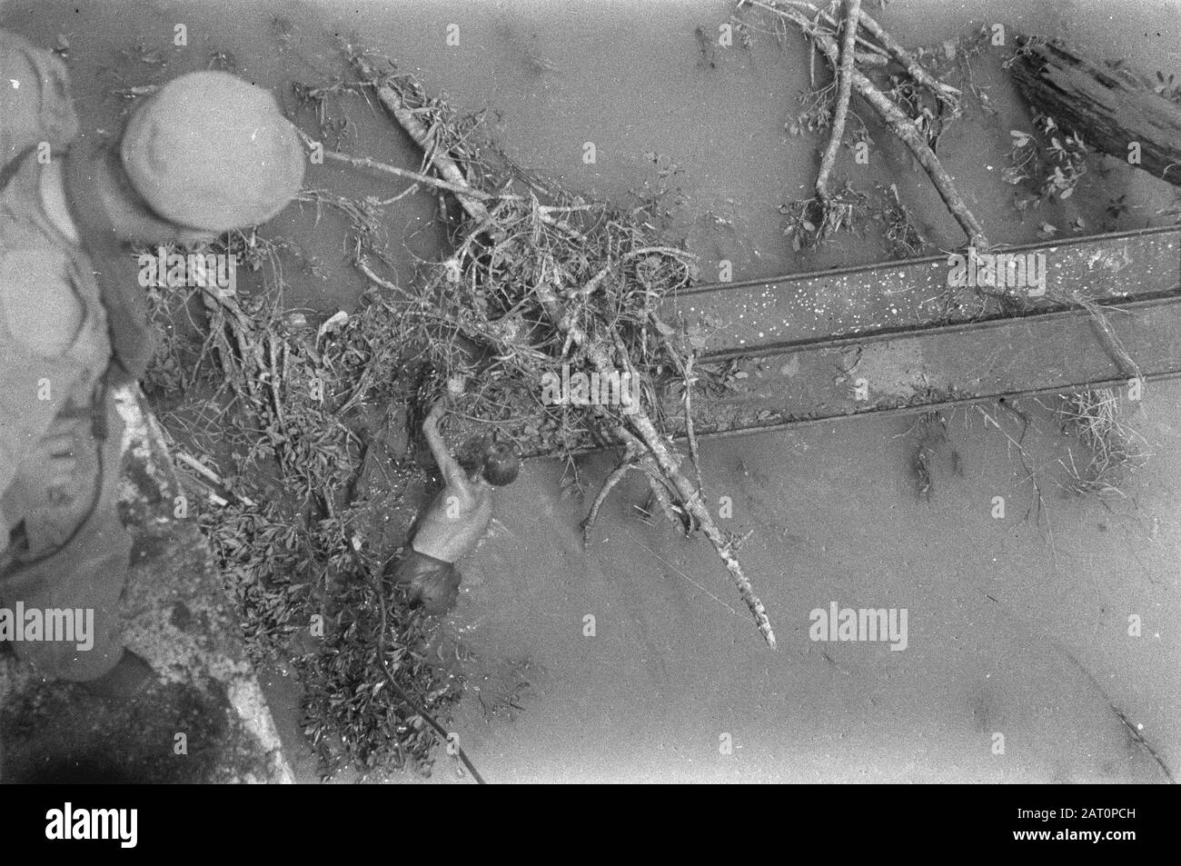 Iron beams hi-res stock photography and images - Alamy