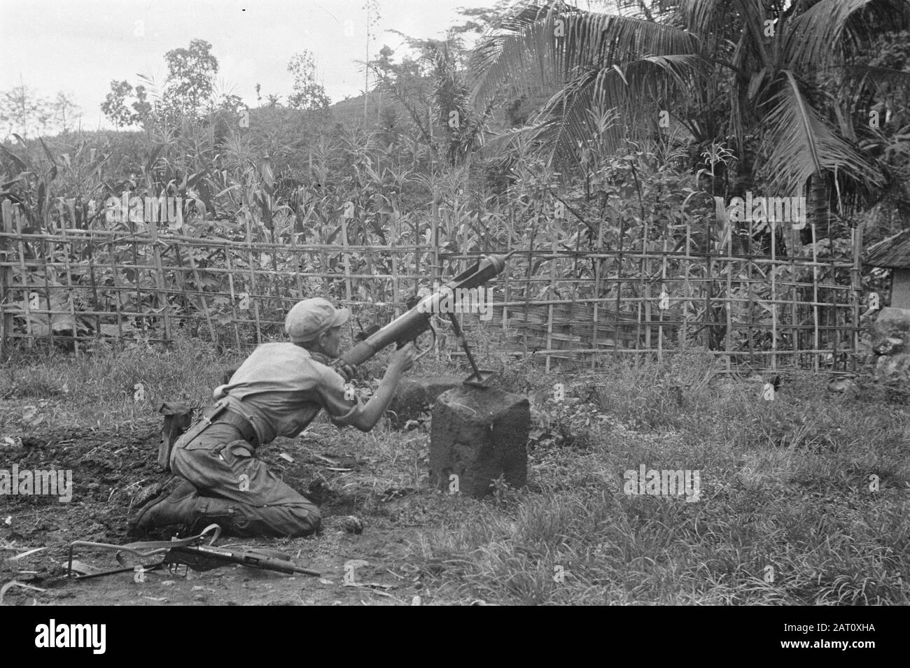 Piat anti tank High Resolution Stock Photography and Images - Alamy