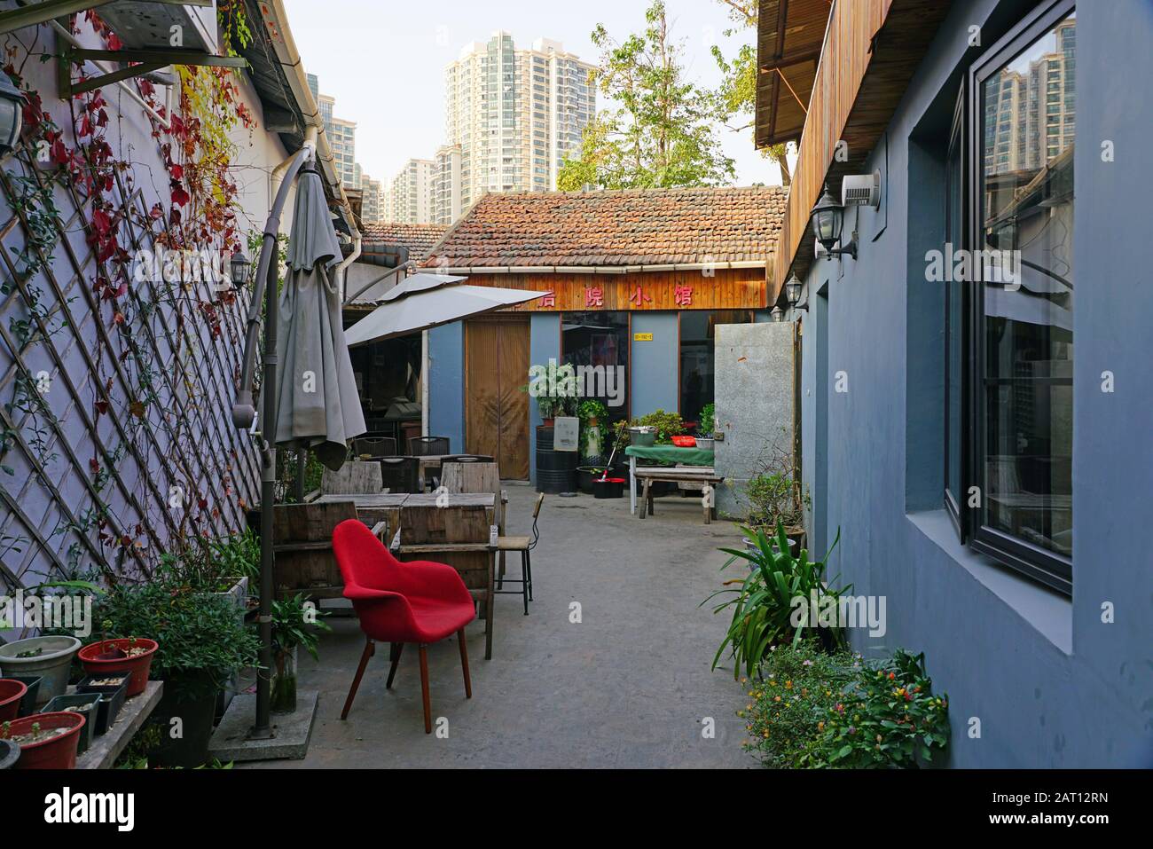 M 50 art district hi-res stock photography and images - Alamy