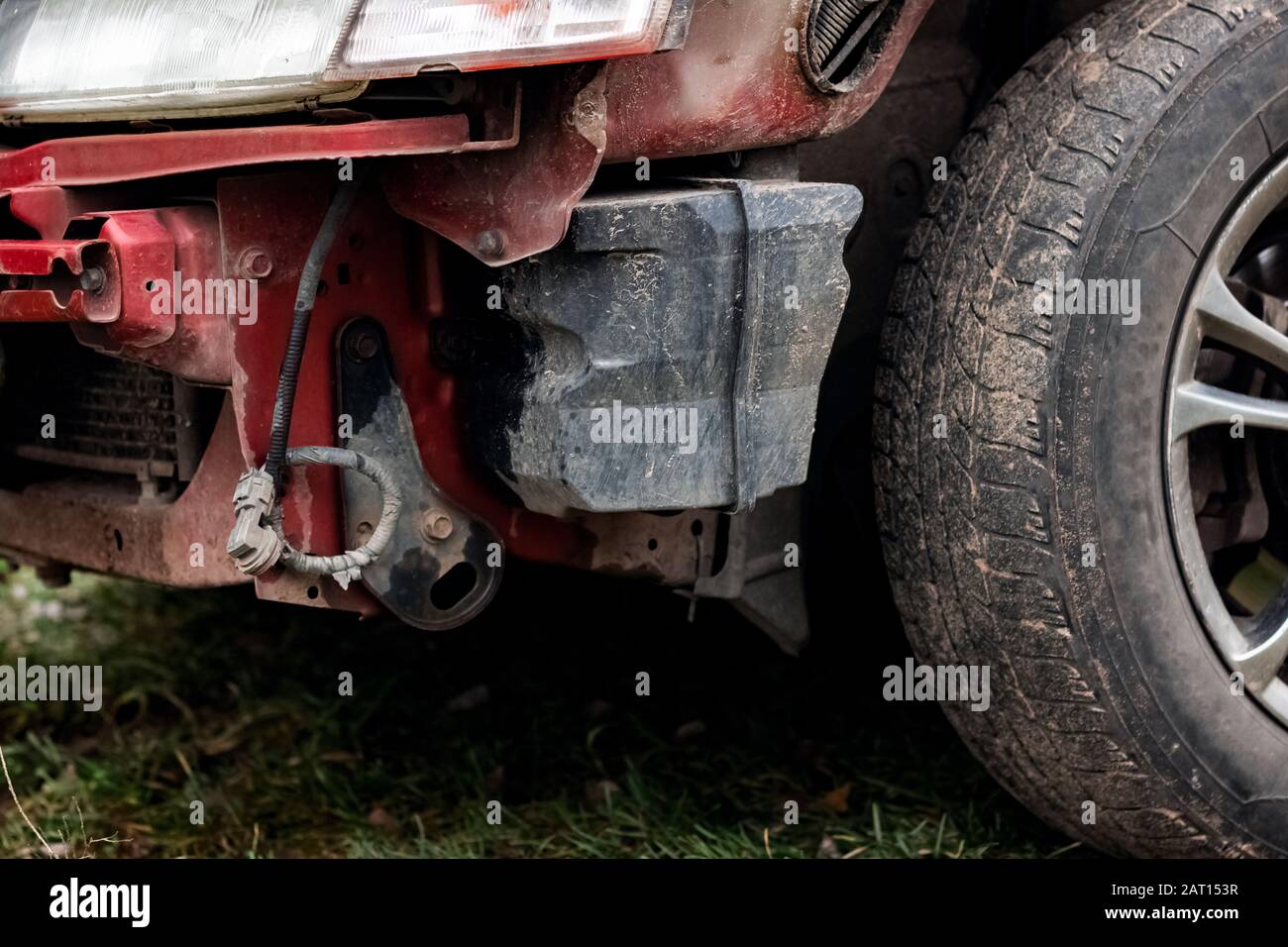 Broken wing red car hi-res stock photography and images - Alamy
