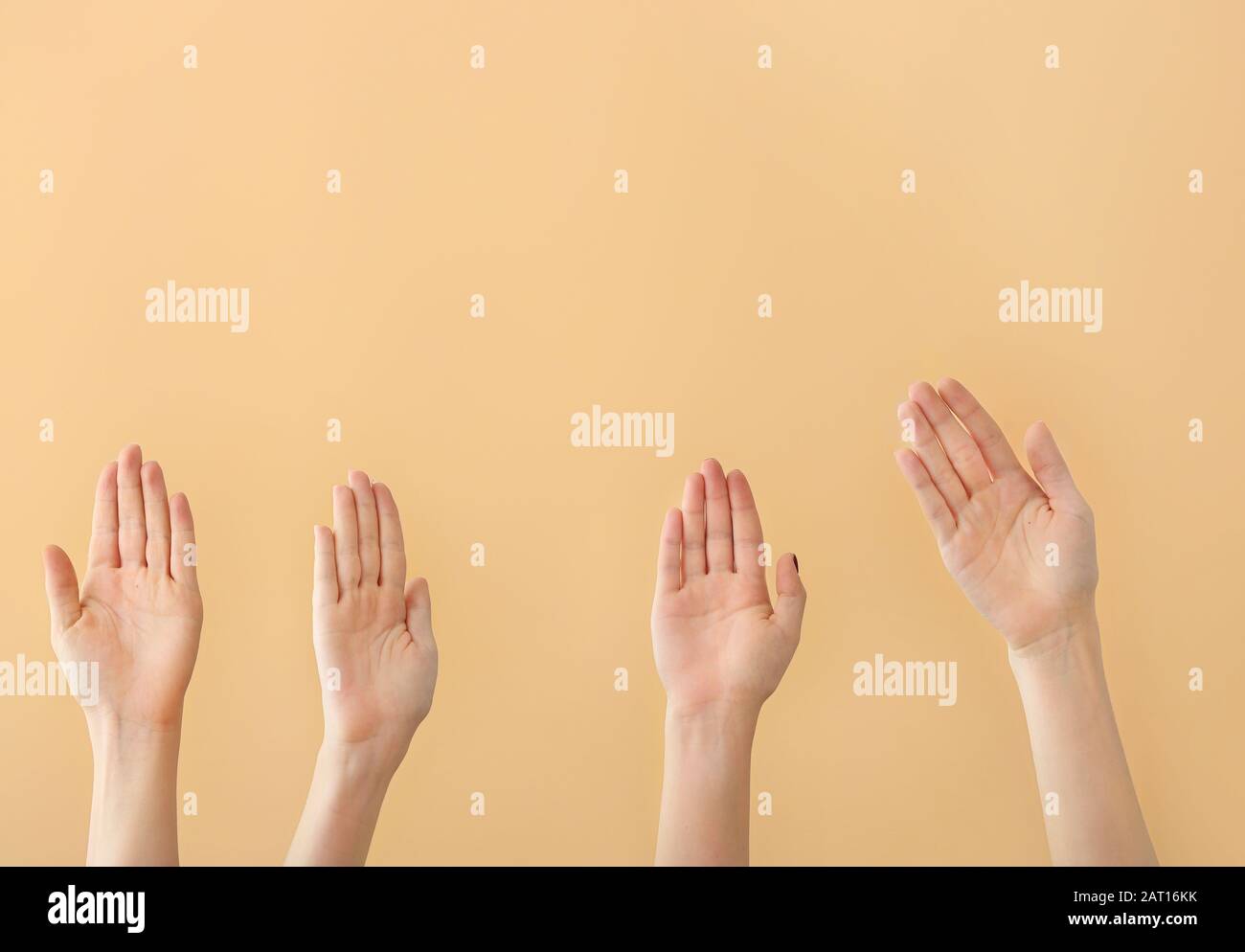 People of color voting hi-res stock photography and images - Alamy