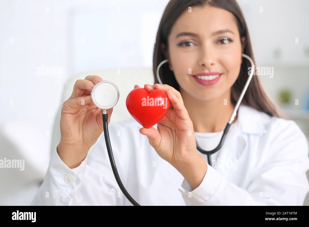 Female cardiologist in modern clinic Stock Photo - Alamy
