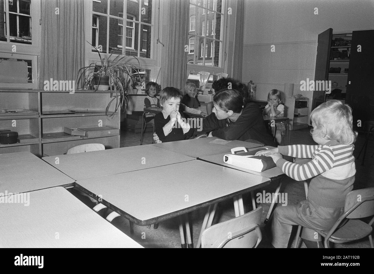 First school day at primary school, a.o. children in class Date: August ...