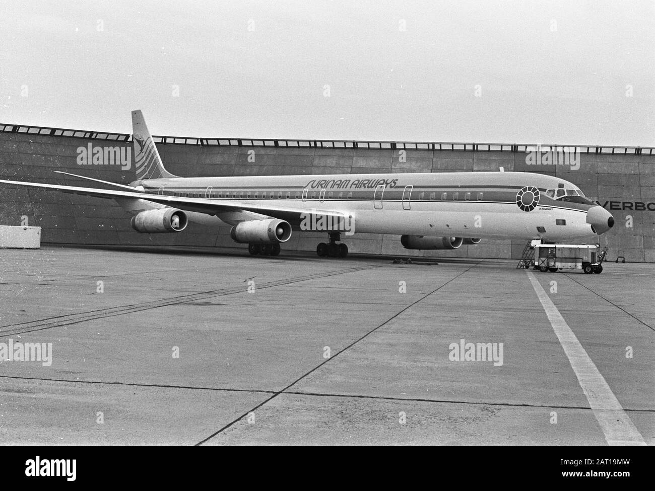 First aircraft surinam airways hi-res stock photography and images - Alamy