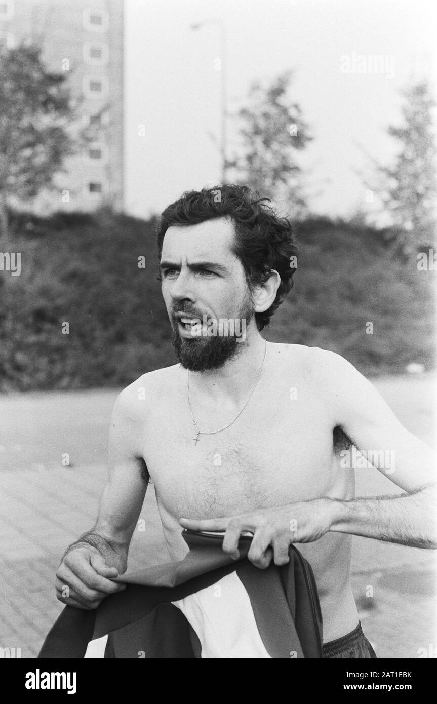 Loop 4 Black and White Stock Photos & Images - Alamy