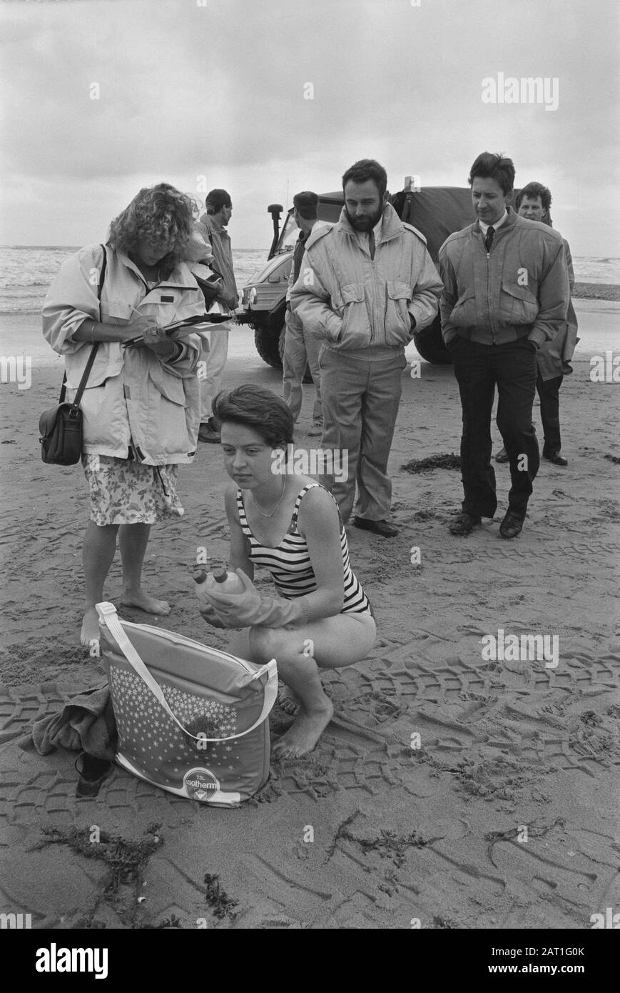 Scientific inspection Black and White Stock Photos & Images - Alamy