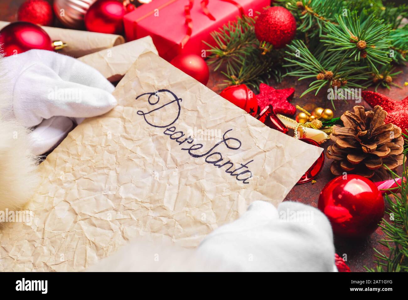 Empty santa paper letter hi-res stock photography and images - Alamy