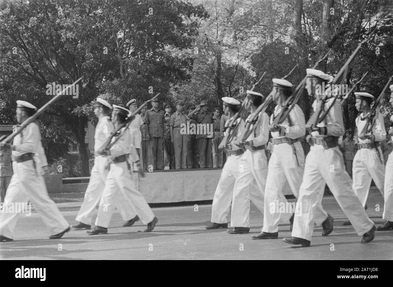 Parade for the English General Montagu Stopford Weapon fireplace and ...