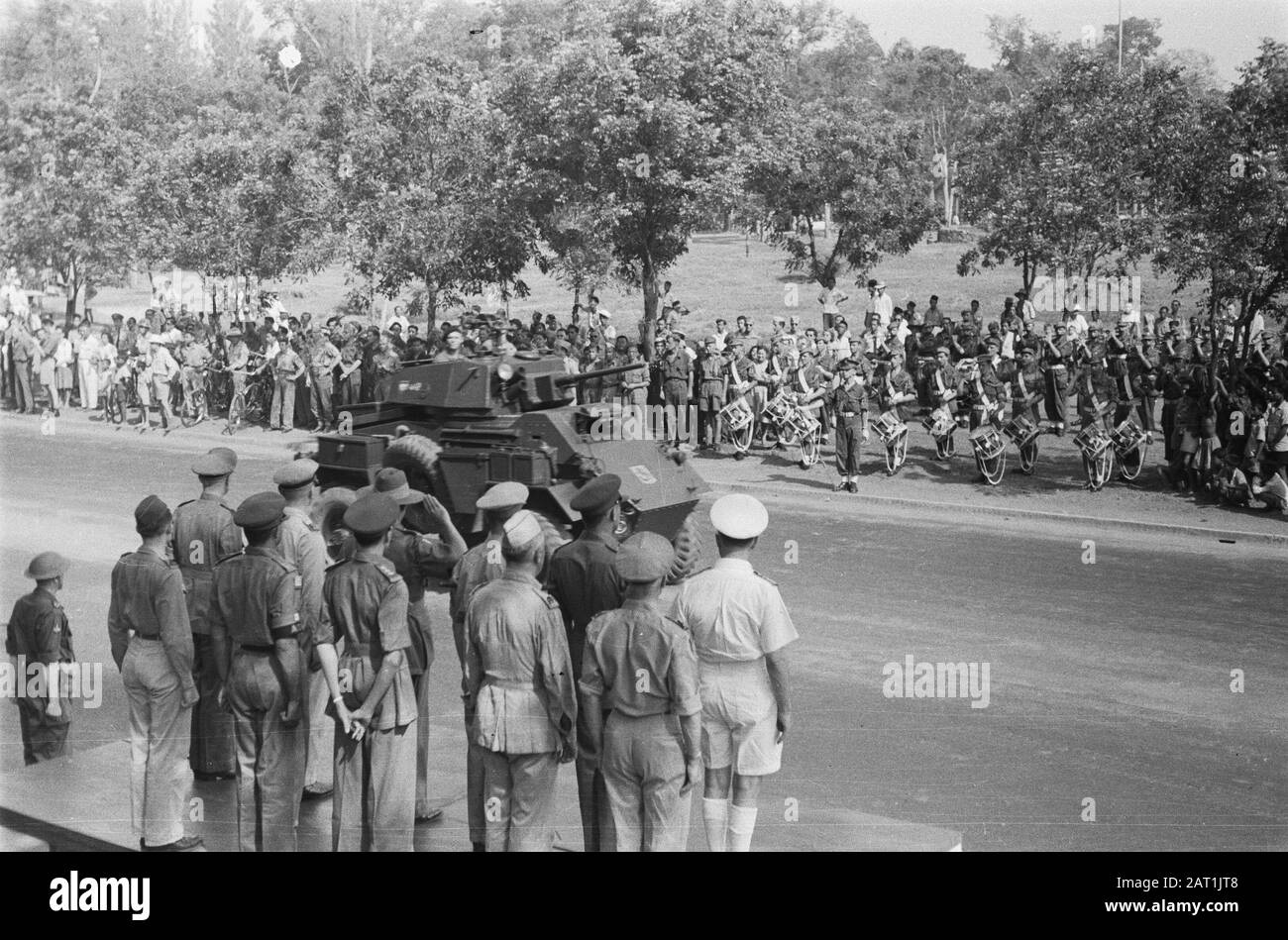 Parade for the English General Montagu Stopford Weapon fireplace and ...