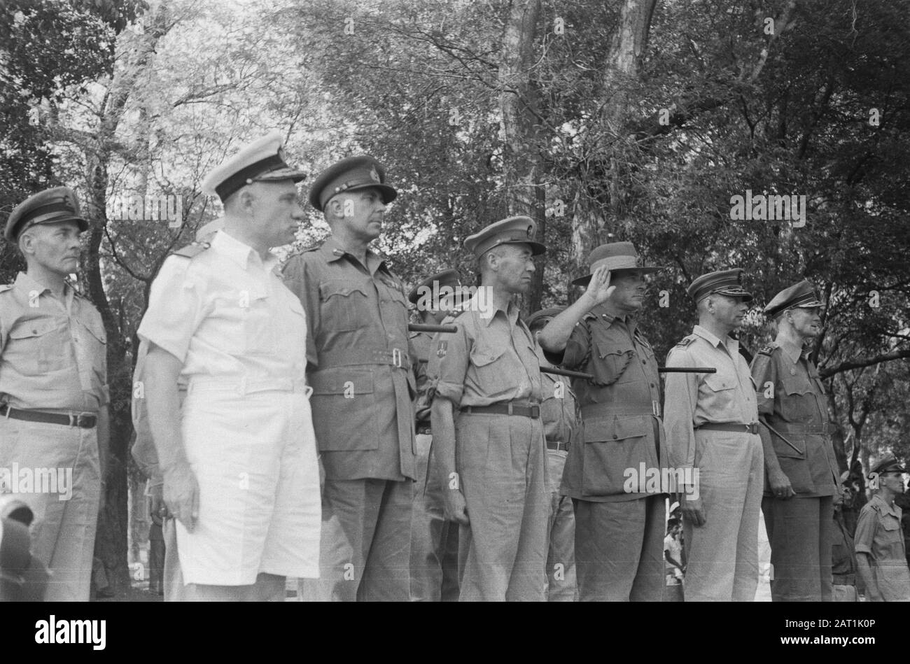 Parade for the English General Montagu Stopford Weapon fireplace and ...